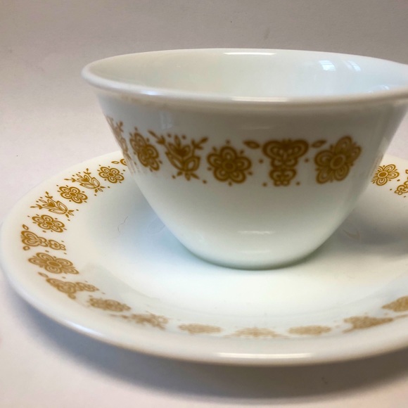 Corelle | Kitchen | Vintage Corelle Cup And Saucer Set | Poshmark